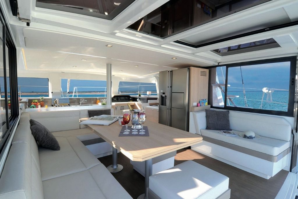Catamarano in vendita: quale scegliere per principianti? | ADRIA SHIP